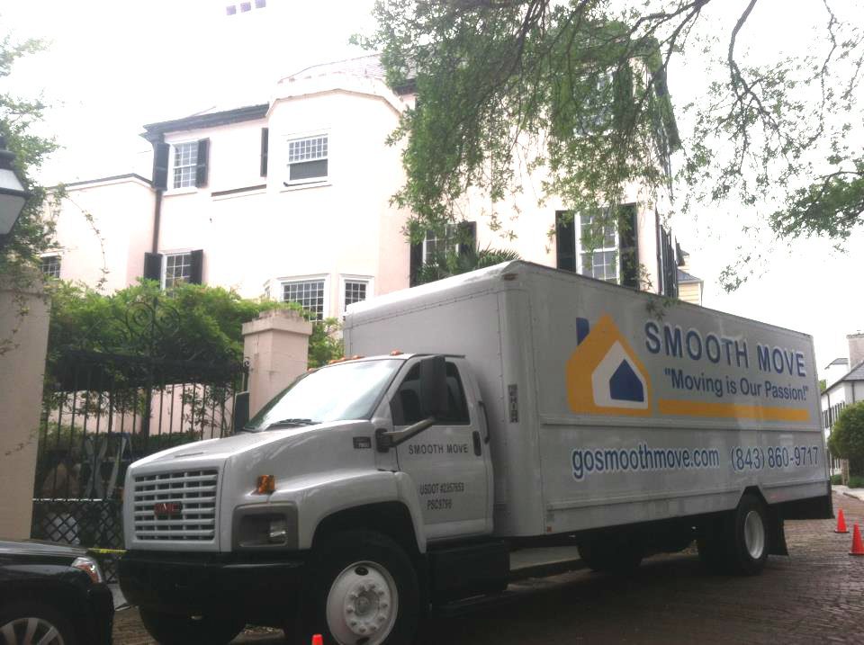 3 Reasons to Hire a Local Mover | Smooth Move